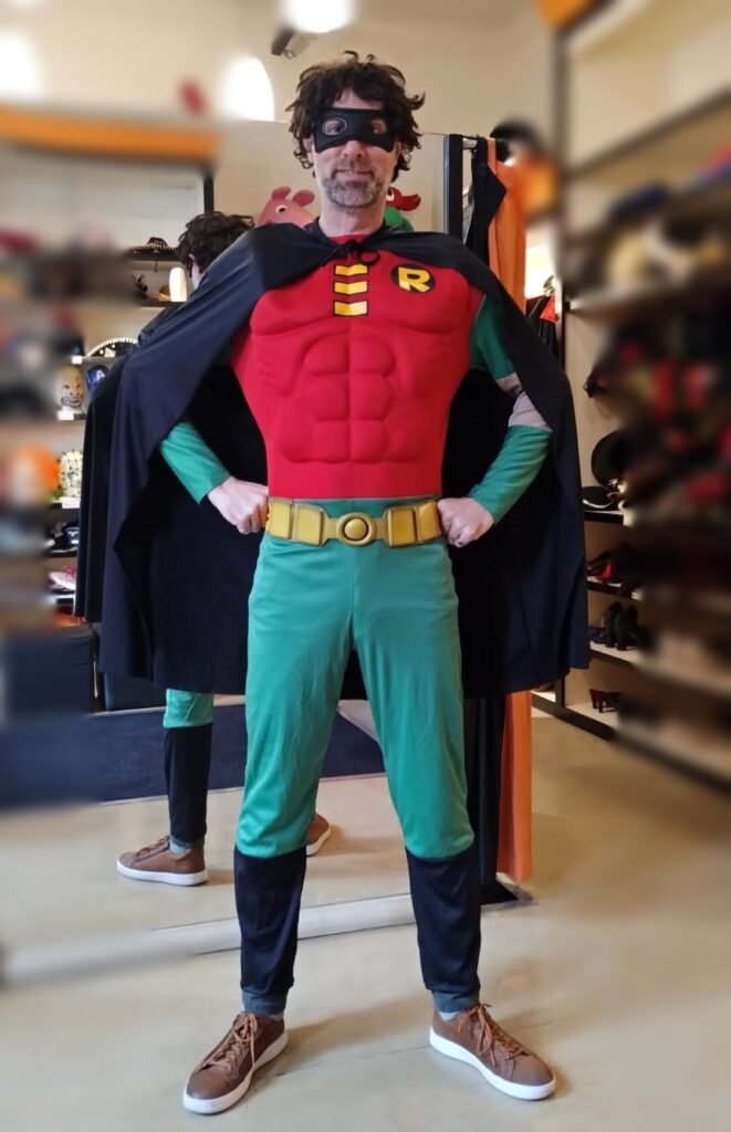 Robin - Disfraces Todo Disfraz - Alquiler de disfraces en Capital Federal
